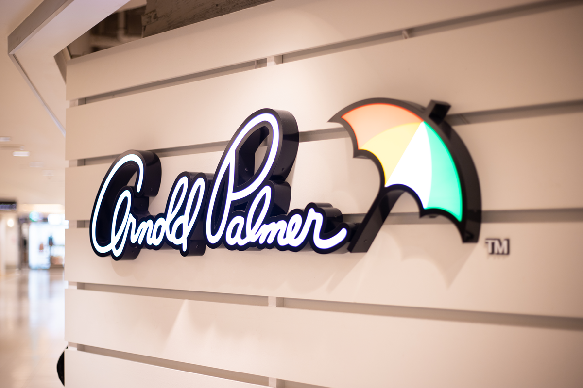 「歴史あるブランドの価値を届け、さらに成長させるために」老舗アパレルメーカー 水甚がオムニチャネル戦略に込める想いとは | Omni Hub